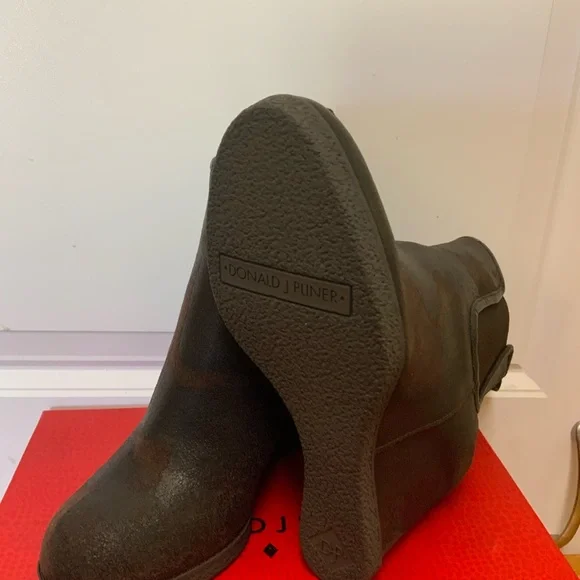 Donald J. Pliner | Shoes | New Donald J Pliner Dillon Suede Ankle Boots ...
